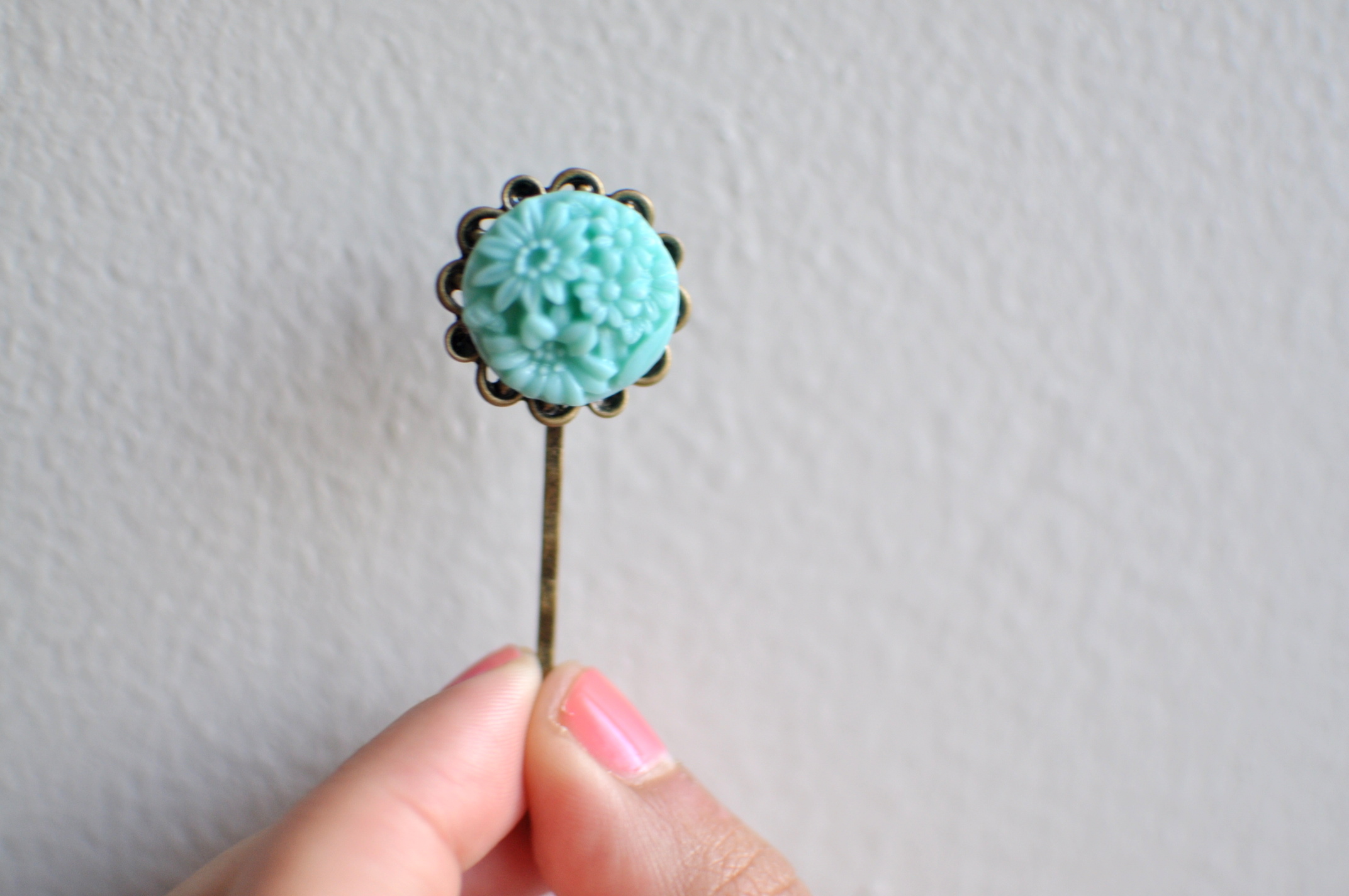 Round Flowers Teal Bobby Pin - Just One on Luulla